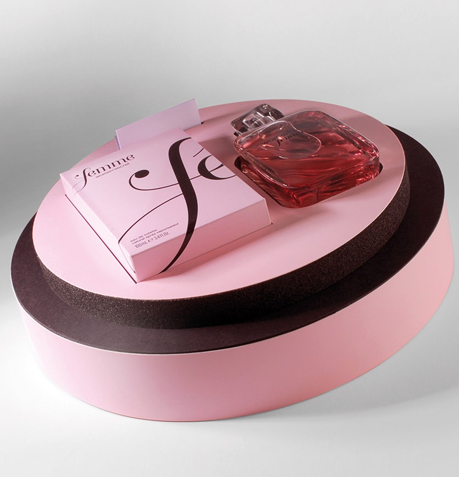 Packaging elegante circular para el perfume de Woman Secret - Tribu 3